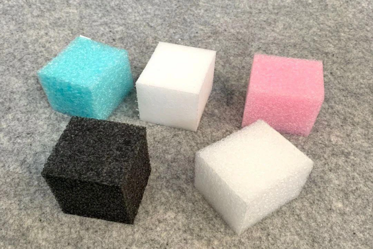 EPP厂家带你了解 EPS、EPE、EPP的区别-广东顶创科技股份公司