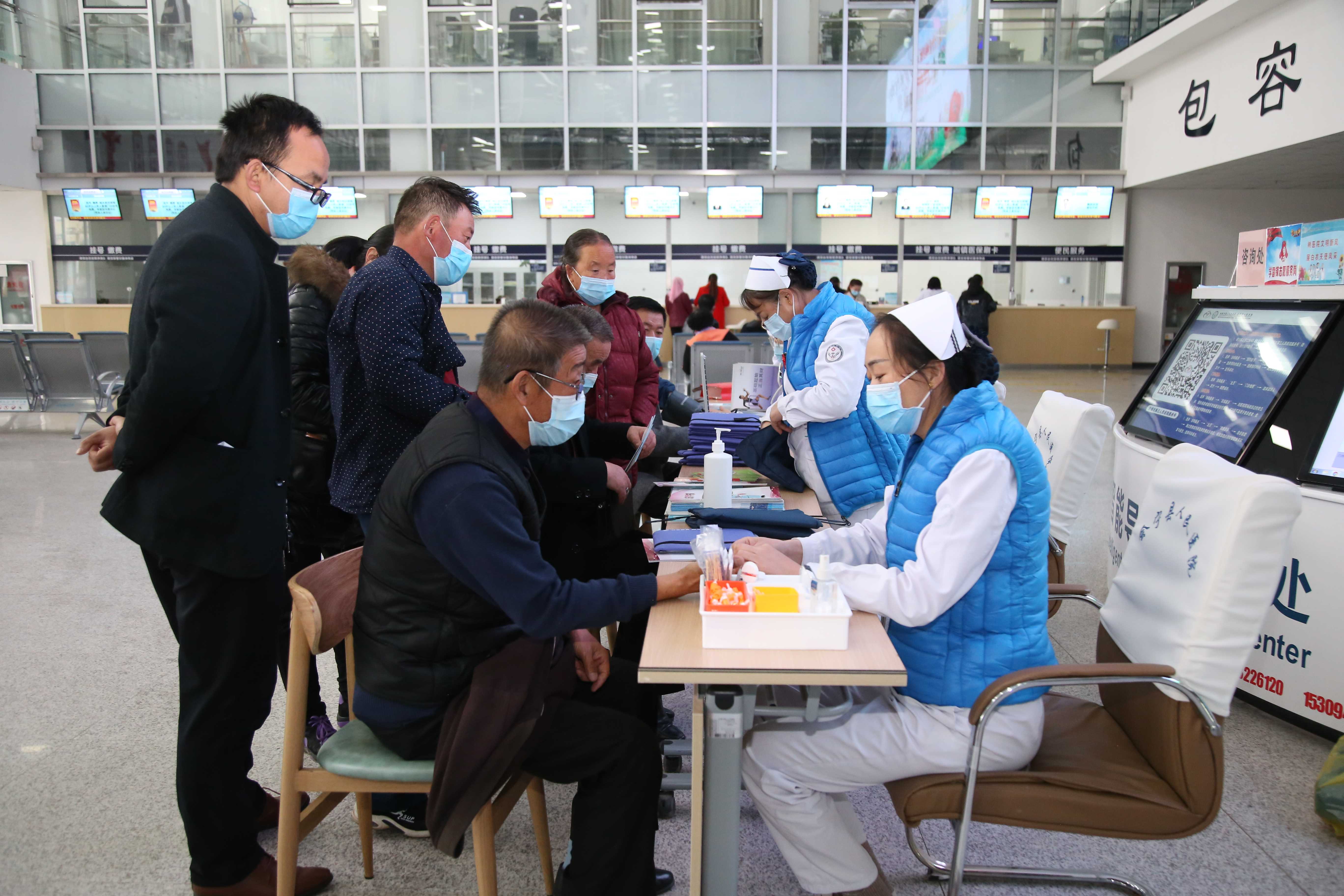 护士与糖尿病‖白银市第三人民医院举办联合国糖尿病日义诊活动-白银市第三人民医院