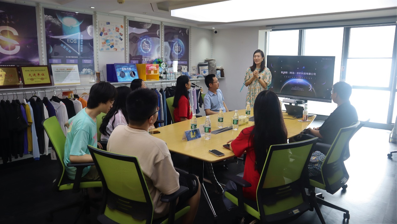 科技照亮经纬之路！东华大学社会实践团来访联润翔，开展纺织工业发展溯源活动-联润翔(青岛)纺织科技有限公司