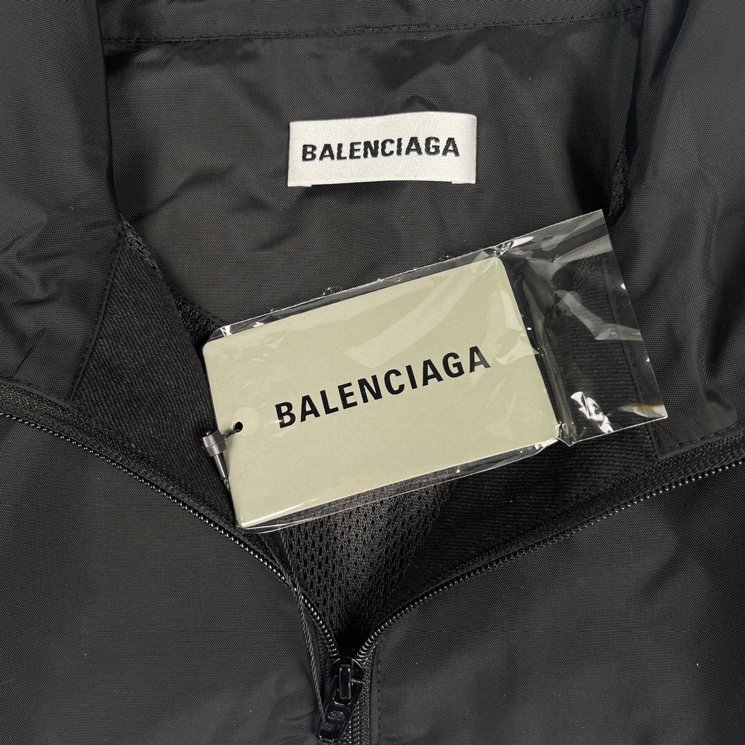 Balenciaga/巴黎世家 22Fw 大字母撞色拼接字母外套-GDF档口-潮流干货