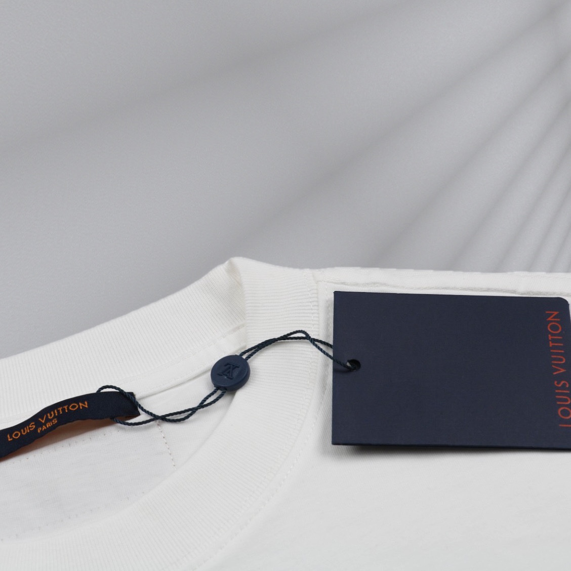 LV 23ss 老花立体字母牙刷绣短袖-GDF档口-潮流干货